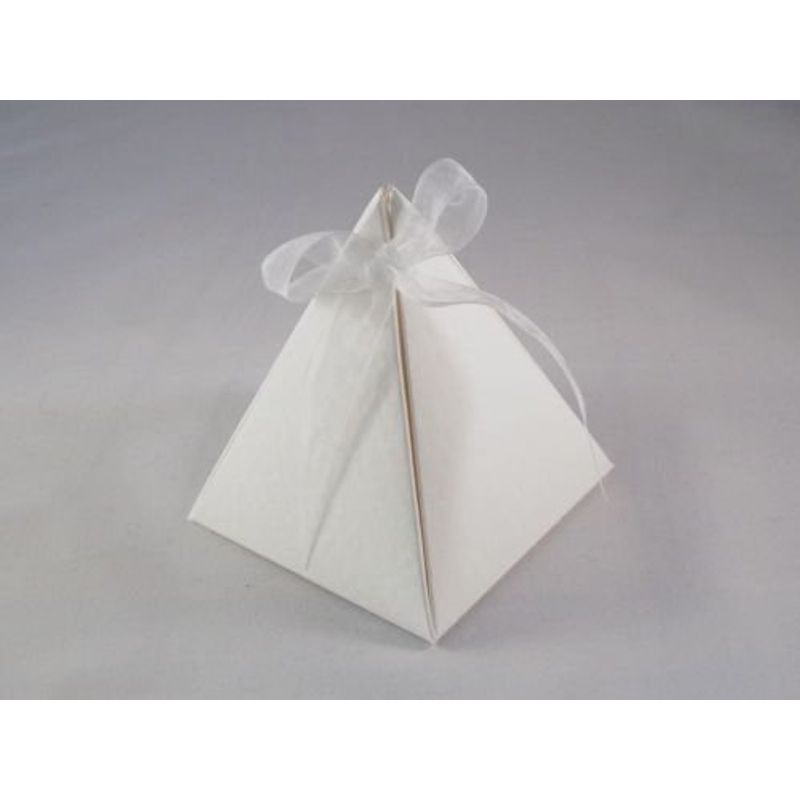 30 x Hammered White Pyramid Wedding Favour Boxes - Online Marketplace ...