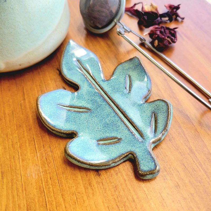 Oak Leaf Shaped Mini Spoon Rest for Countertop Tea Kettle Station ...