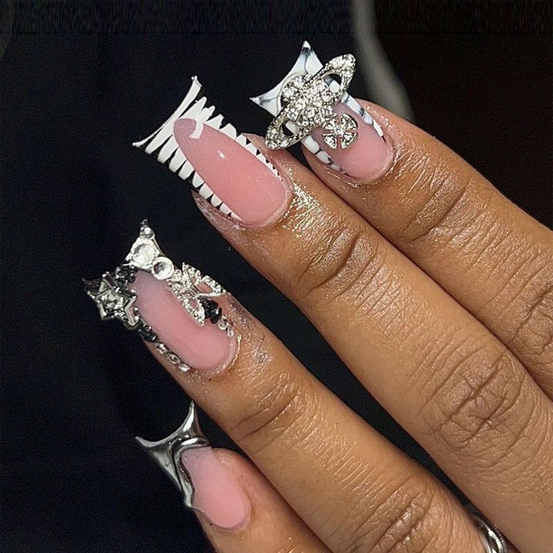 IMSOHOT Duck Press on Nails Black French Tips Fake Nails with Duckbill ...