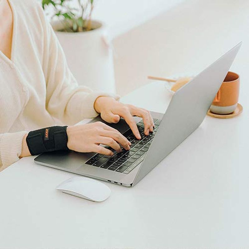 eida- Wrist Supporter Type Carpal Tunnel Syndrome Support (Left _ Free ...