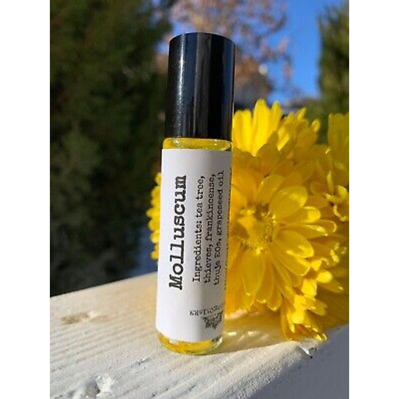 Molluscum Essential Oil Roller Topical 10 ml - Online Marketplace ...