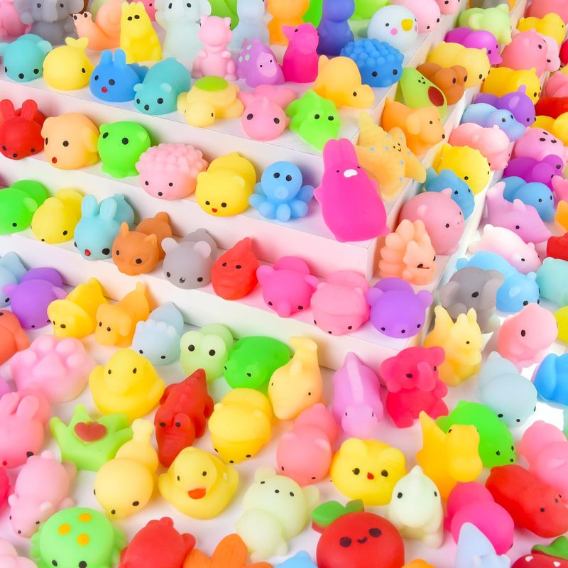 LEEHUR 100PCS Kawaii Squishies, Mochi Squishy Toys for Kids Party ...
