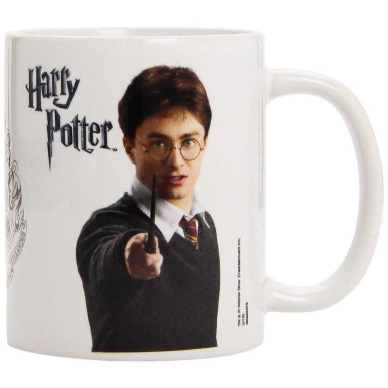 Harry Potter Ceramic Mug with Photograph of Harry and Hogwarts Crest in ...