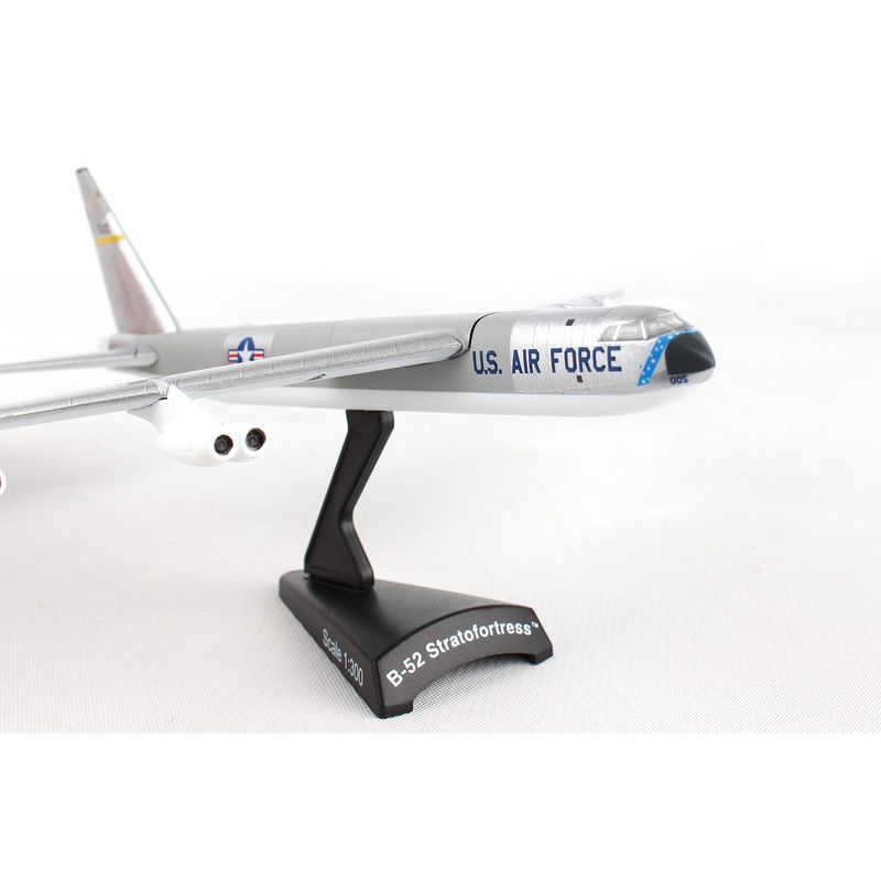 Daron Worldwide Trading Postage Stamp USAF B-52 Stratofortress 1/300 ...