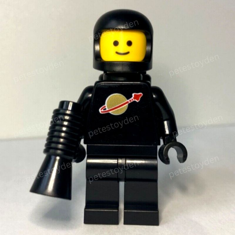REAL LEGO Classic Black Spaceman W/ Classic Helmet And Air Tank ...