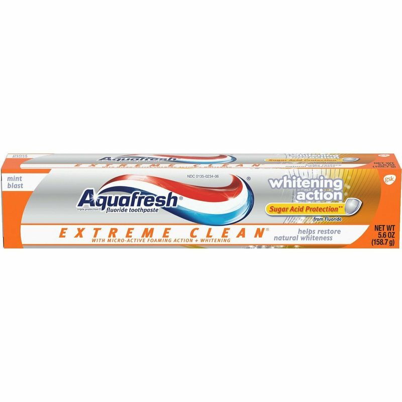 Aquafresh Extreme Clean Whitening Action Fluoride Toothpaste Mint Blast ...